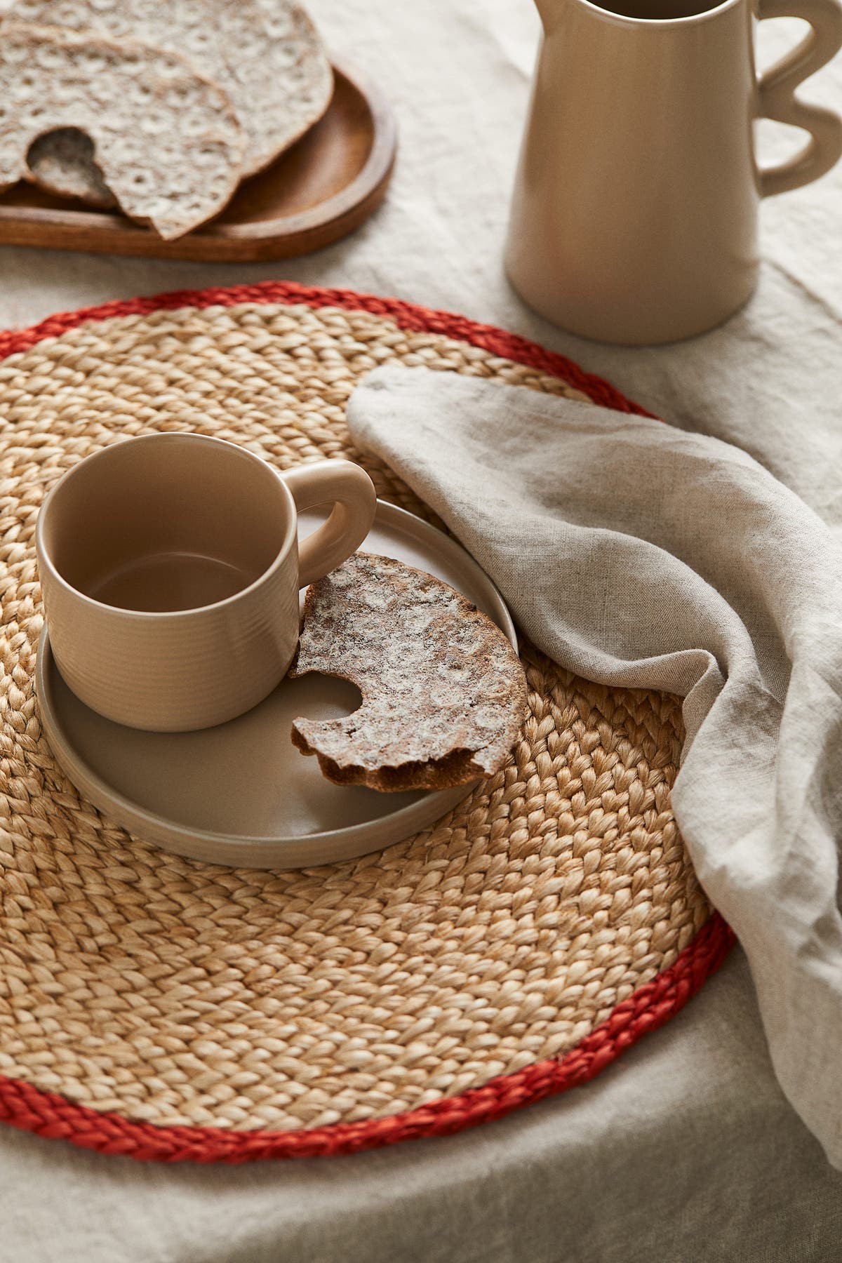 Round Jute Table Mat | H&M KSA
